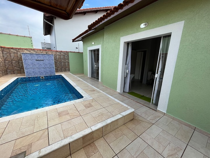 Casa Com Piscina A 250 Metros Da Praia! - Peruíbe