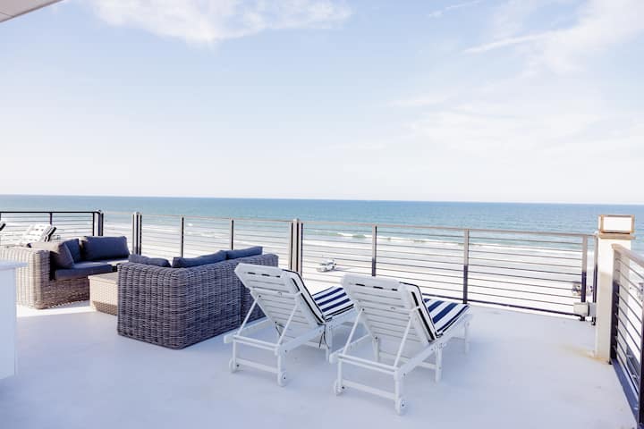 New Modern Oceanfront Retreat Private Balcony - New Smyrna Beach, FL