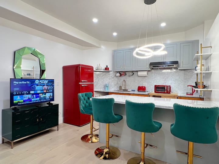 Chic 1br Unit With Kitchenette Walk To Ccsf - 801 - San Francisco, CA