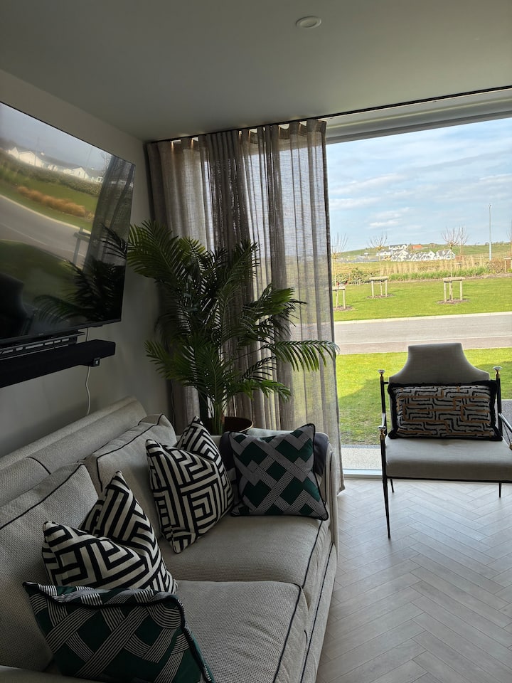 New 4 Bedroom House Walk To Beech Family Friendly - Bundoran