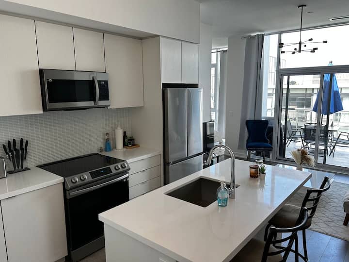The Continental: Luxury 4b/3.5b Near Thermea Spa! - Ajax