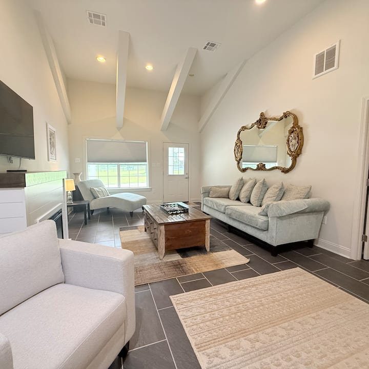 Carriage Cottage - Folsom, LA
