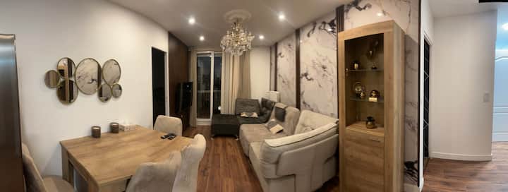 Un. Appartement T4 Luxueux, Neuf - Meyzieu