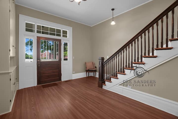 3br/1b Garden District-spacious Upstairs Retreat - Montgomery, AL