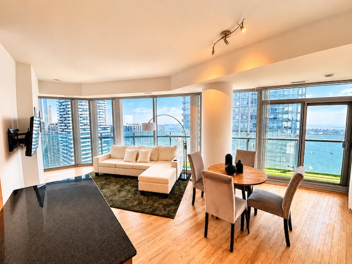 Harbourfront Luxury - Steps To Toronto’s Best - Toronto