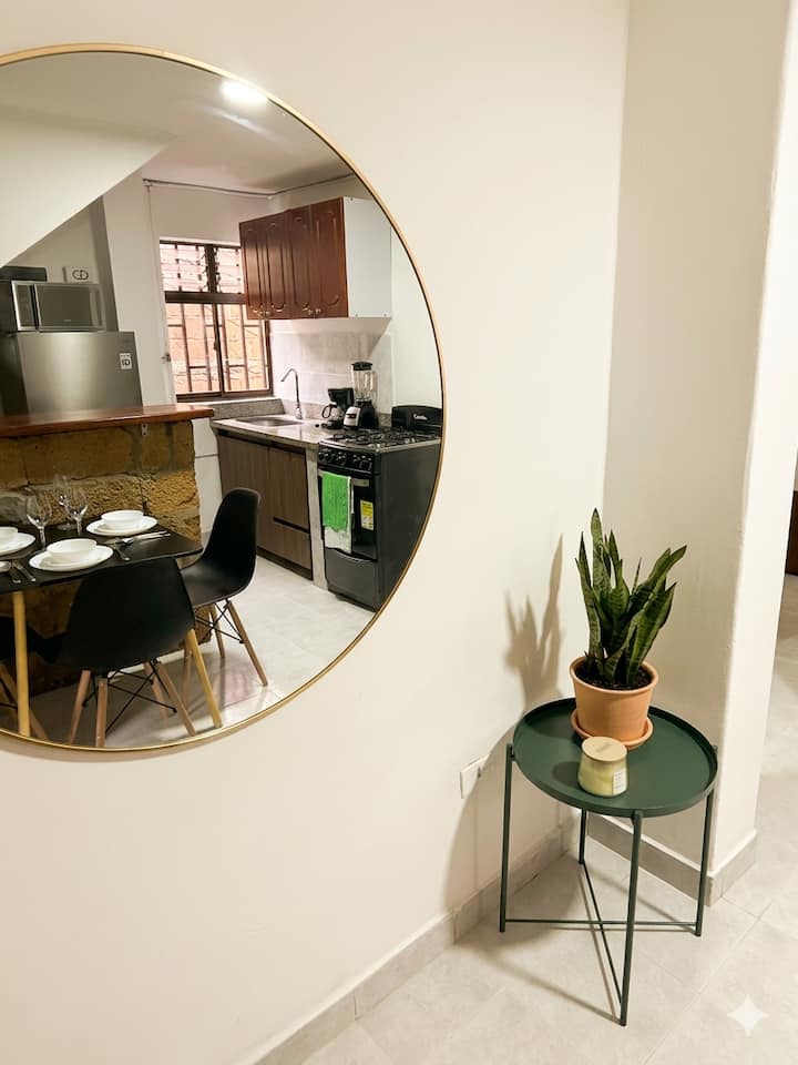 Cozy, Local Apartment In Envigado - Envigado