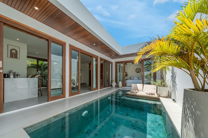Modern 2br Pool Villa | 5 Min To Canggu & Seminyak - Australia