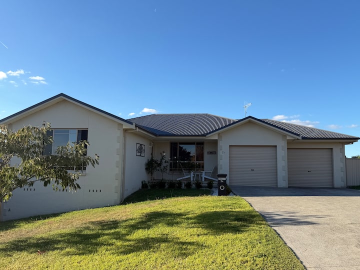 Relaxing 3br House Perfect For Family’s - Bathurst