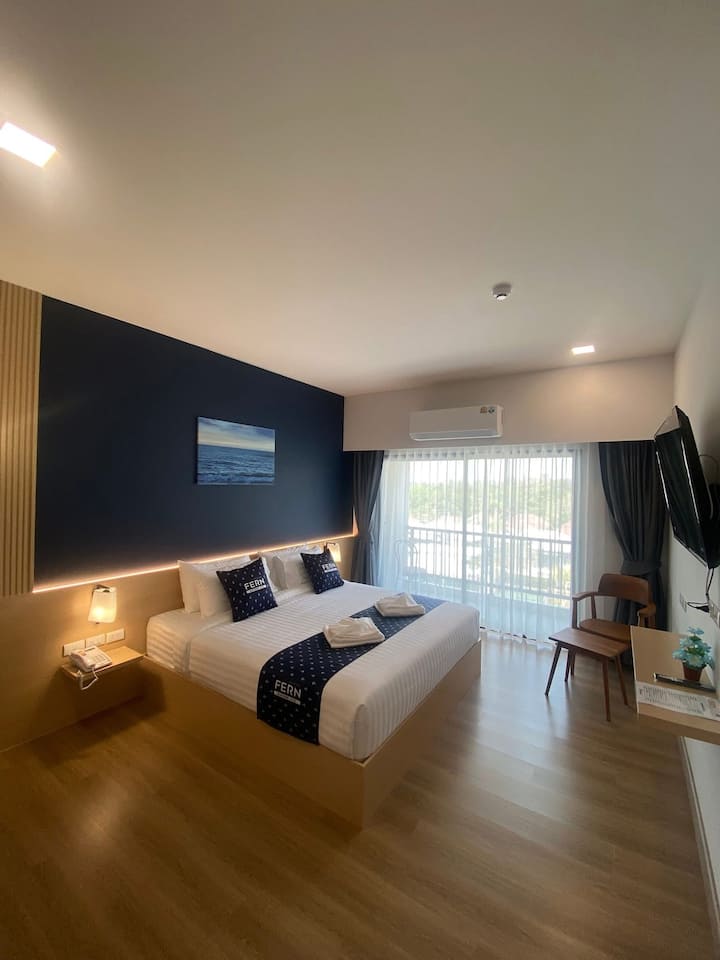 Fern Boutique Hotel   Family Room - Sattahip