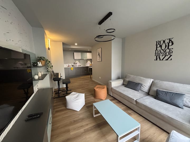 Le Clos Des Moissons Grand T8 Pour 10 Personnes - Reims
