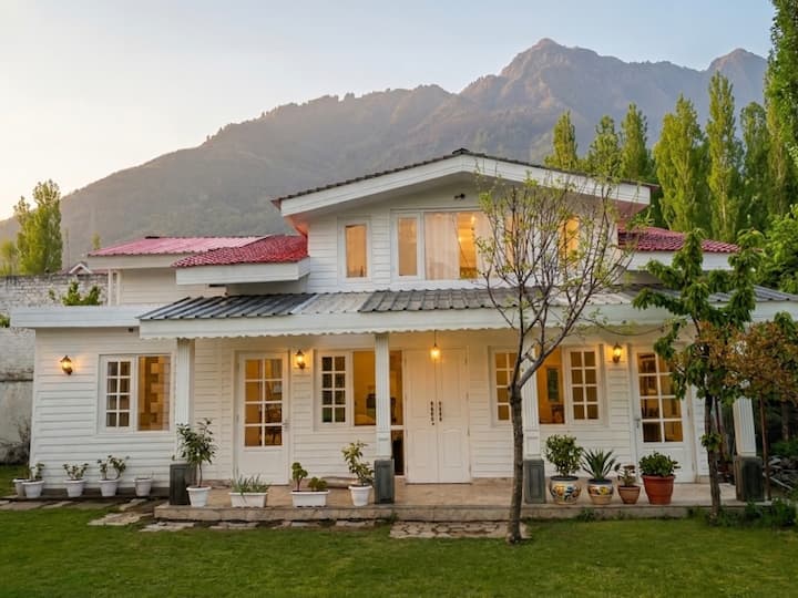 Shalimar Heights - Srinagar