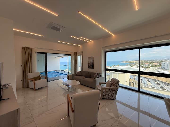 Girne Merkez | Full Deniz Manzaralı 3+1 Lüks - Kyrenia