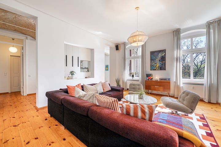 Stylish High-end Apartment W/ Direct Lift Access - برلين