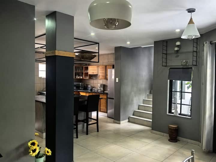 Goldfish Cottage - Randburg