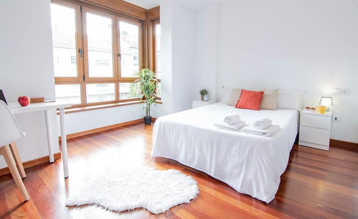 Enorme Casa Con 5 Baños Y Terraza - Saint-Jacques-de-Compostelle