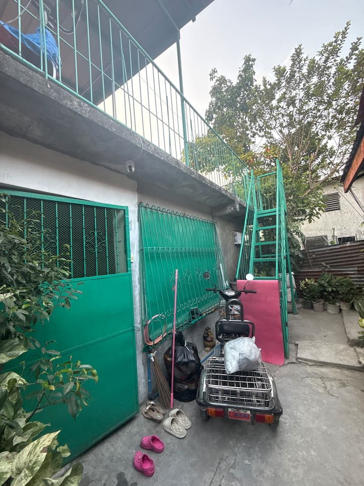 Snuggle Up In This Cozy Hideaway - Cavite