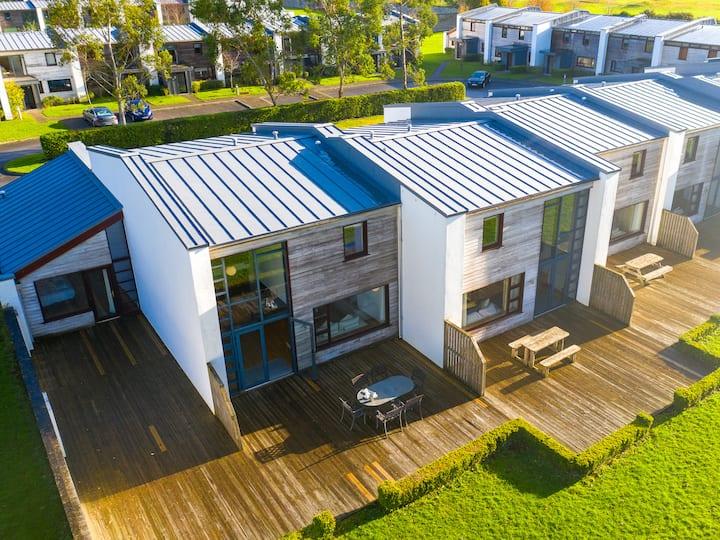 Luxury 2 Bed Lodge, Beside Castlemartyr Resort - Midleton
