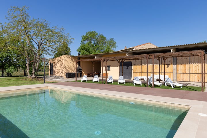 Maisons Pour 25, Idéal Familles Et Groupes - Figueres