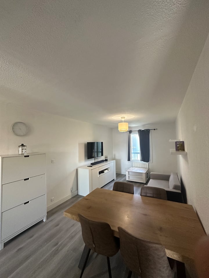Appartement Tout éQuipé Au Centre De Cogolin - Cogolin