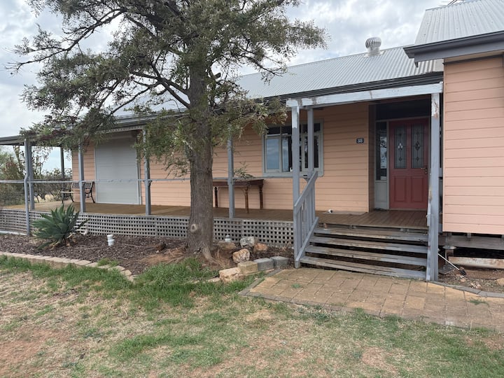 Home Amongst The Vines - McLaren Vale