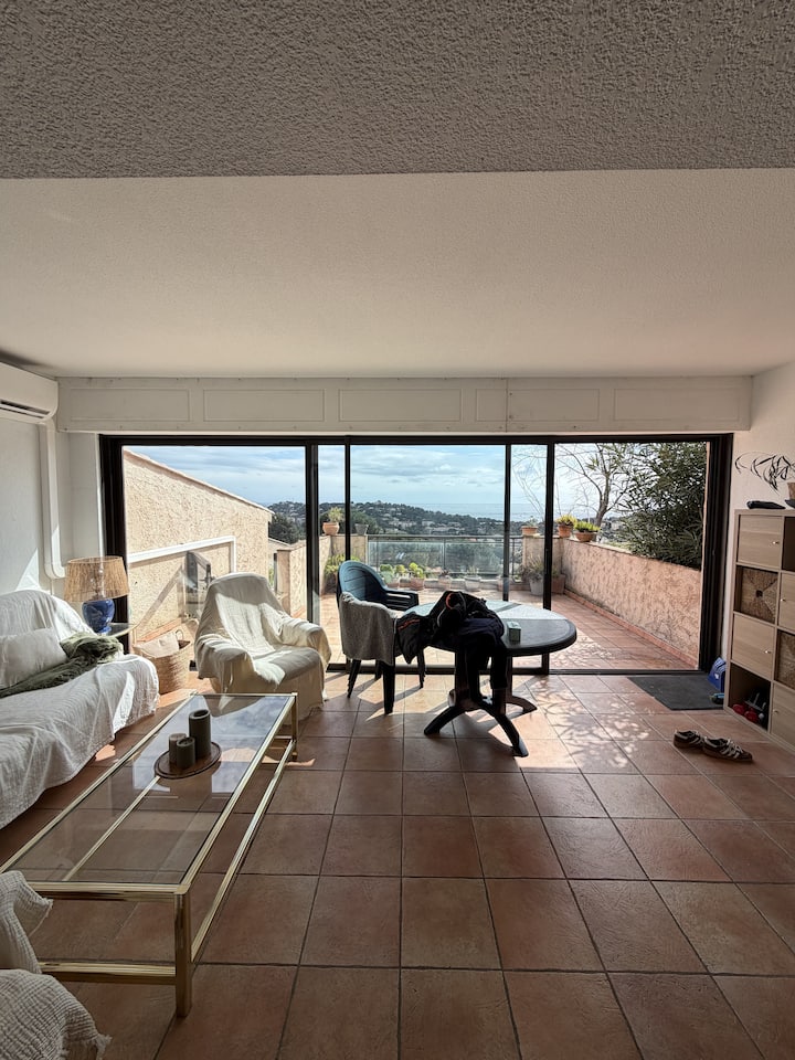 Maison Vue Mer Et Refaite à Neuf - La Mole