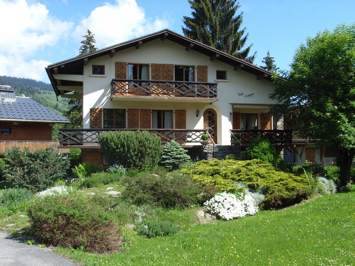 Chalet De Charme Au Centre De Megeve - Megève