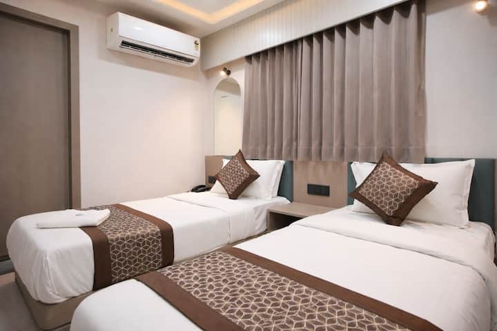 Hotel Sunpark , Deluxe Room - Ahmedabad
