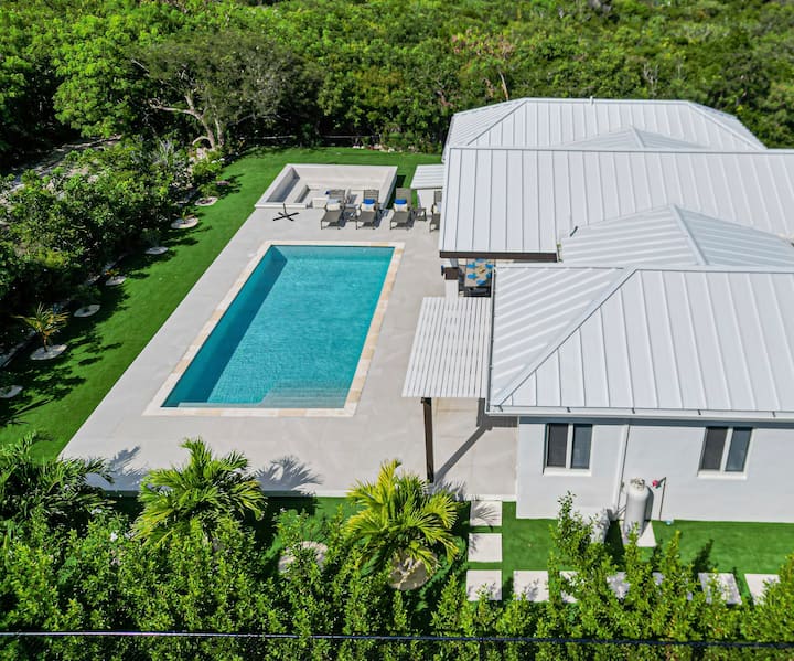 2brm Private Pool Villa W/ Firepit/outdoor Dining - Turks- und Caicosinseln