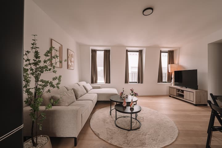 New Premium Two-bedroom Penthouse With Balcony - Anvers