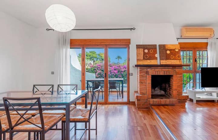 Acogedor Bungalow Con Piscina Inmersión - Alicante