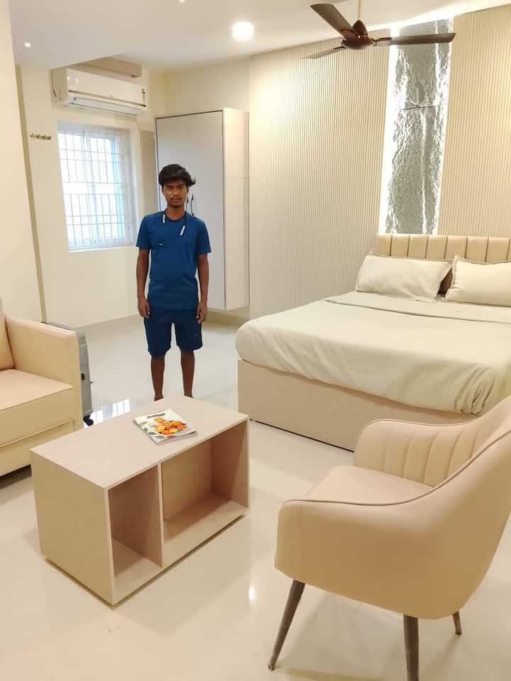 Maruthi Inn Hotel Located For Families - Vijayawada