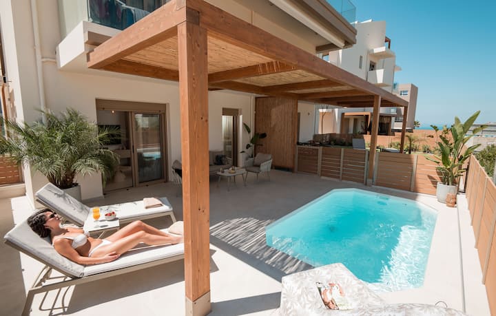 Seaview Heated Pool Luxury Suite, Private Parking - Greece