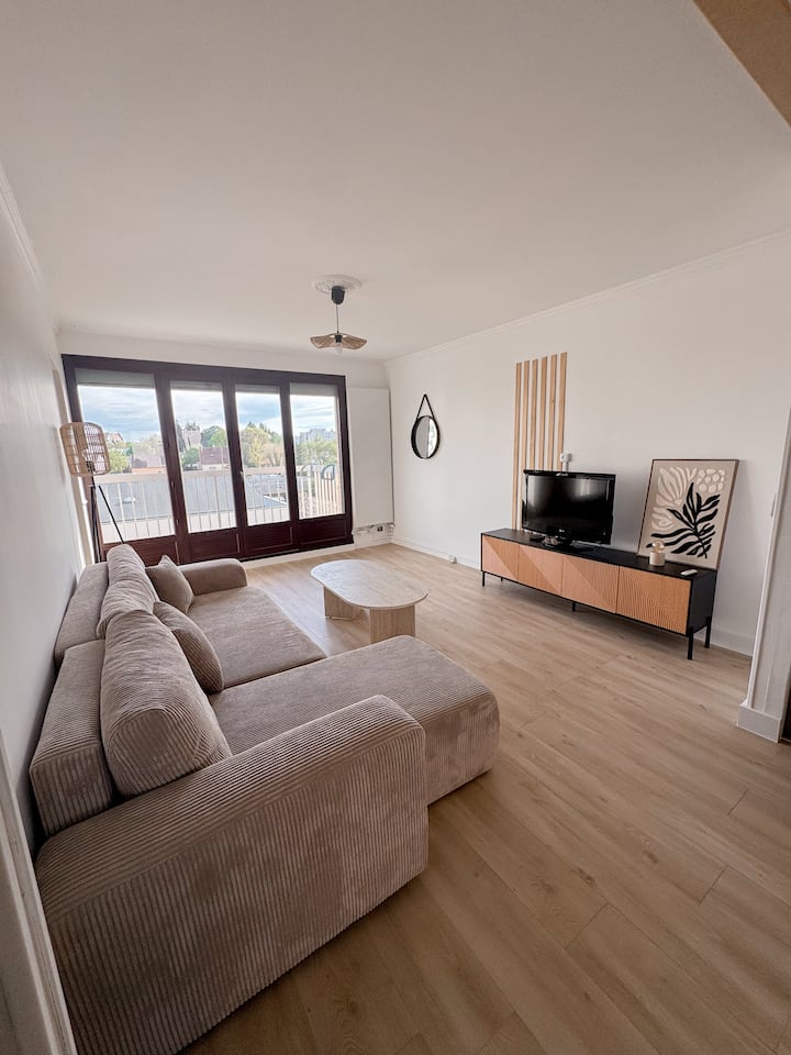 Vue Panoramique Sur Brou - T2 Chic & Cosy - Bourg-en-Bresse