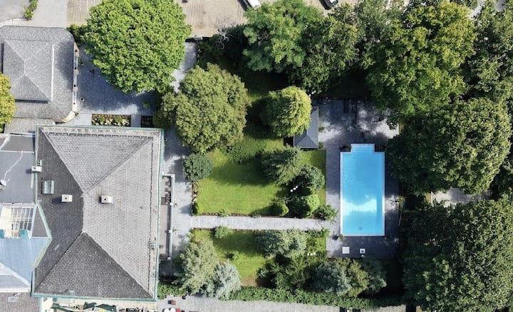 Historische Villa Mit Park, Pool Und Spa In Baden - Baden