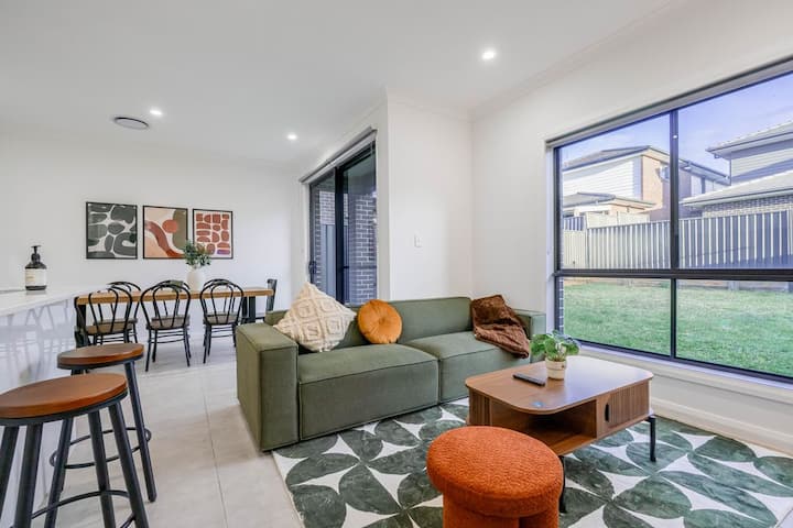 Spacious 4-bedroom Home In Melonba With 2 Parkings - Kingswood