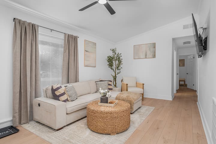 Cozy Modern Haven – Family Friendly - Rocky Mount, NC