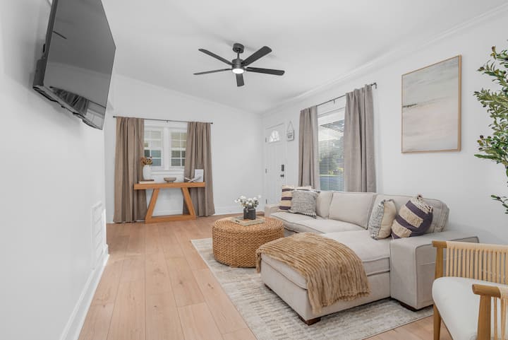 Cozy Modern Haven – Family Friendly - Rocky Mount, NC