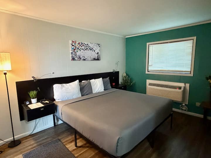 The Garden Room At The Cedar - Port Clinton, OH