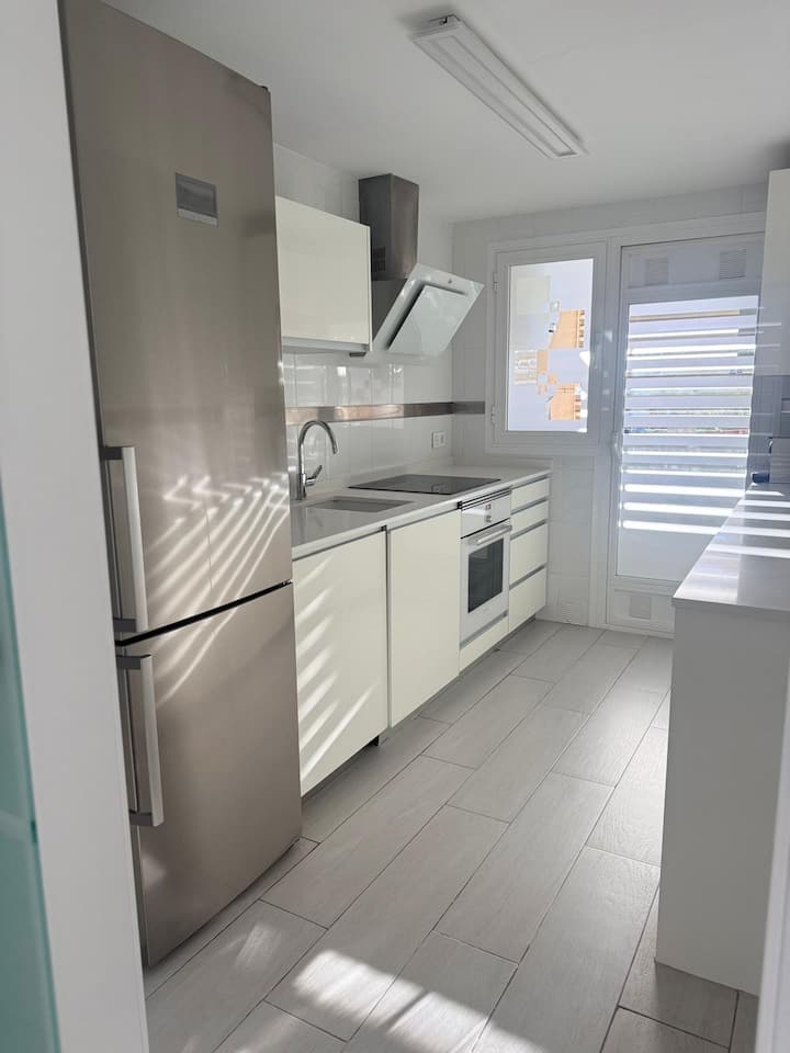 Estiloso Apart. Playa San Juan. Piscina Y Parking. - Alicante