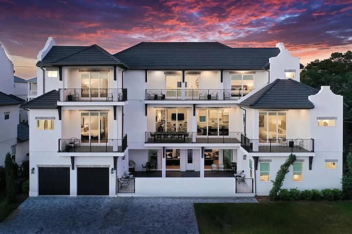 Poppy House- Gulf-view, Luxury, Steps To The Beach - Seaside, FL