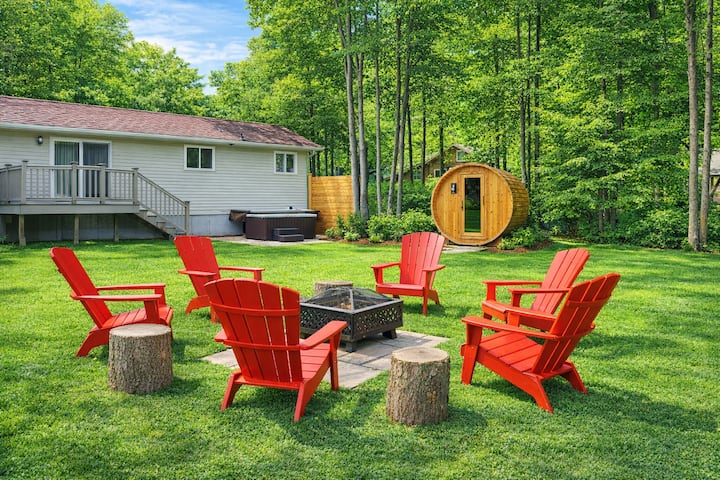 Golf Retreat-hot Tub-sauna-ev Charger - Bracebridge