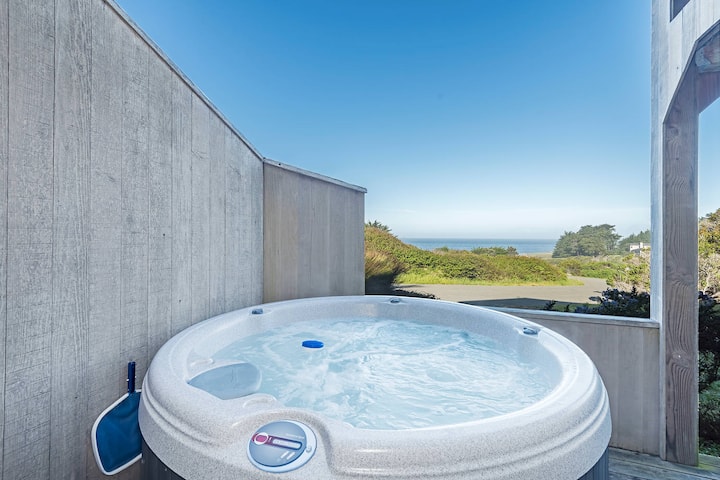 Viglione - Fireplace, Hot Tub, & Ocean Views - Sea Ranch, CA