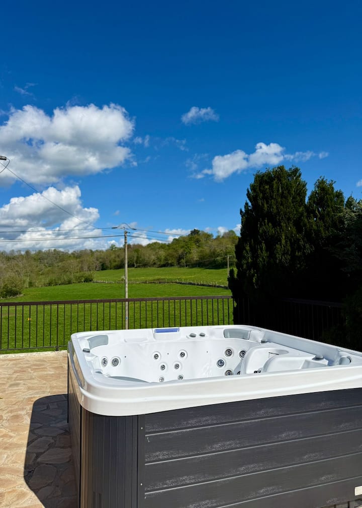 Le Gîte Du Cordonnier, Havre De Paix Avec Jacuzzi - Bort-les-Orgues