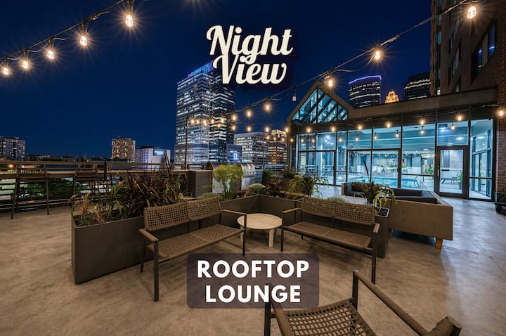 Modern Downtown Stay With Pool • Gym • Parking - Minneapolis, MN