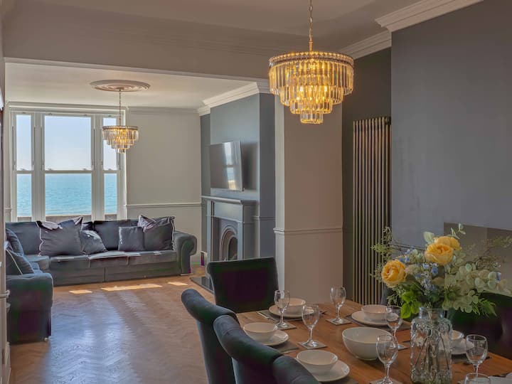 Luxury Seafront Villa For 12 With Ocean Views - Folkestone
