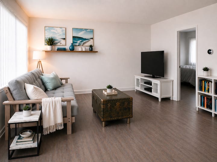 Easewell Flat | Steps To Big House And Downtown - Ann Arbor, MI