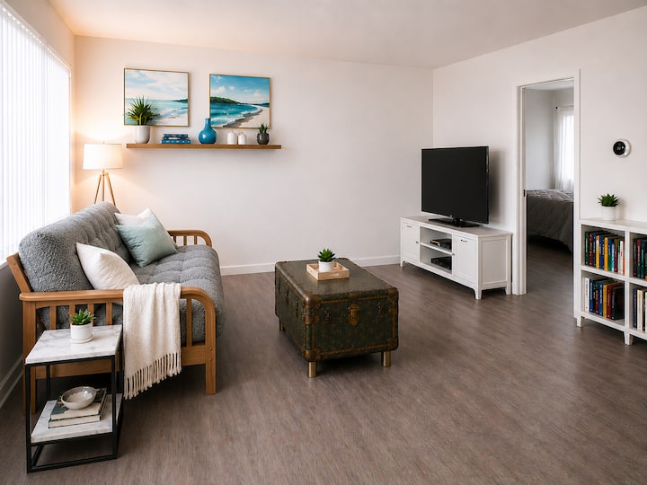 Easewell Flat | Steps To Big House And Downtown - Ann Arbor, MI