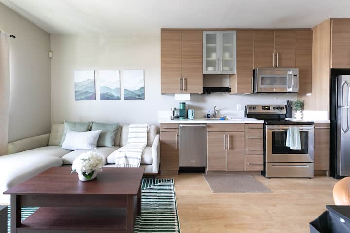 Bright Sunrise 1bed In Santa Monica | Free Parking - Westwood - Los Angeles