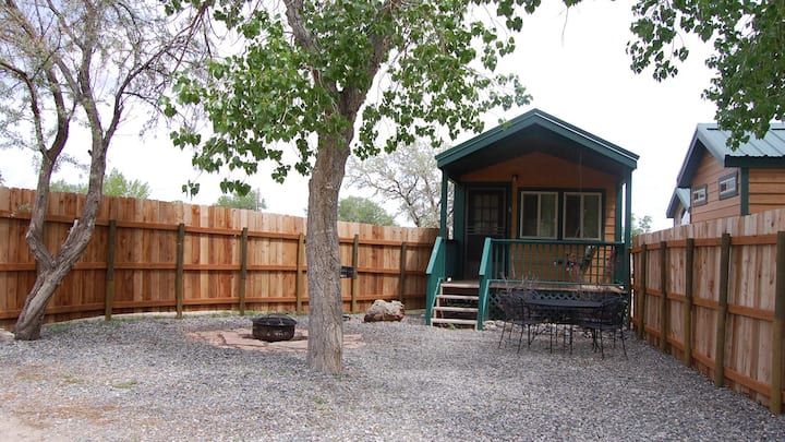 Deluxe Cabin At The Cody/ Yellowstone East Koa - Cody, WY