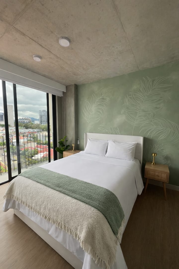 Central And Peaceful Stay Near Parks And Dining - San José